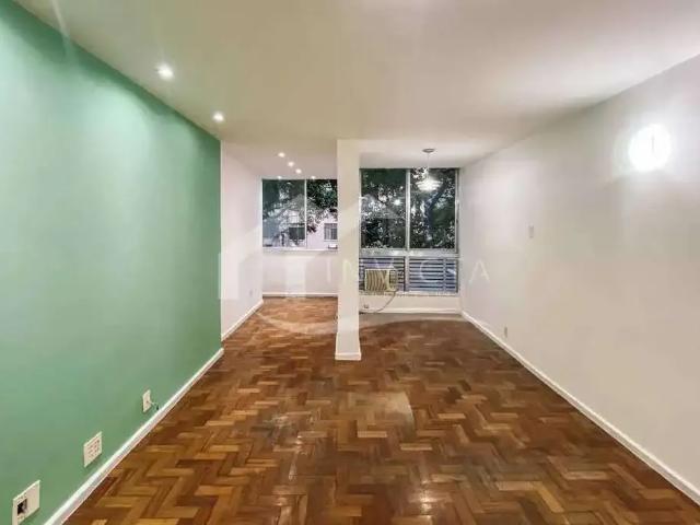 Apartamento para Venda em Rio de Janeiro/RJ Copacabana 3 Quartos