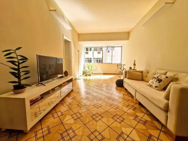 Apartamento para Venda em Rio de Janeiro/RJ Copacabana 3 Quartos