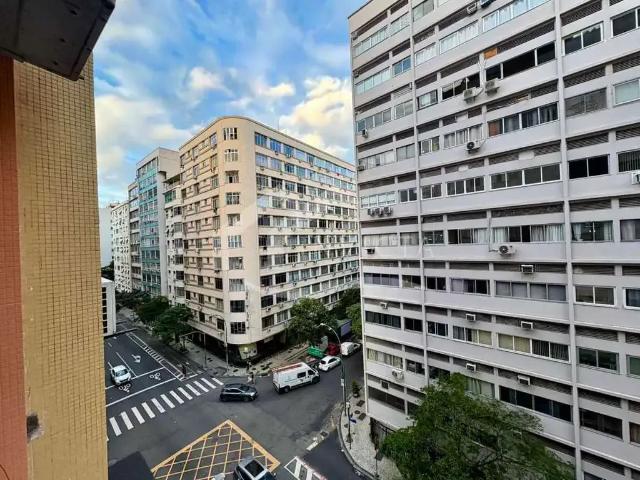 Apartamento para Venda em Rio de Janeiro/RJ Copacabana 3 Quartos