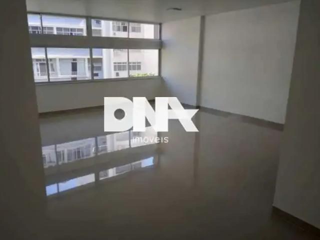 Apartamento para Venda em Rio de Janeiro/RJ Copacabana 3 Quartos