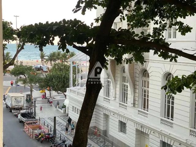 Apartamento para Venda em Rio de Janeiro/RJ Copacabana 3 Quartos