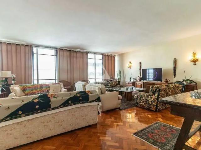 Apartamento para Venda em Rio de Janeiro/RJ Copacabana 3 Quartos