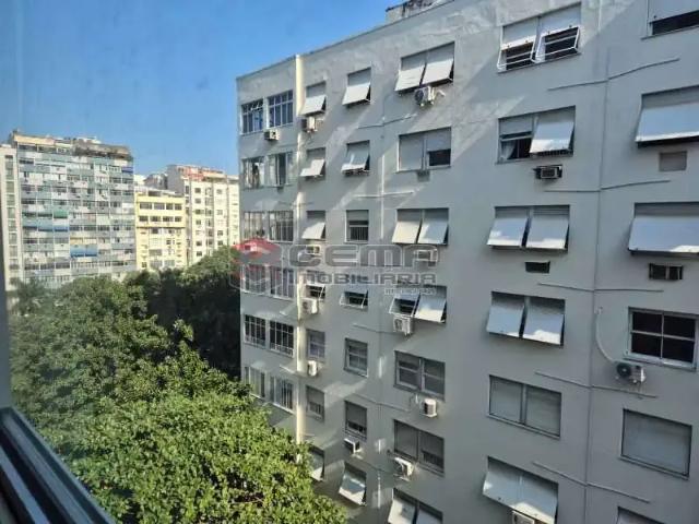 Apartamento para Venda em Rio de Janeiro/RJ Copacabana 3 Quartos