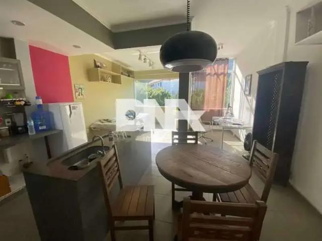 Apartamento para Venda em Rio de Janeiro/RJ Copacabana 3 Quartos