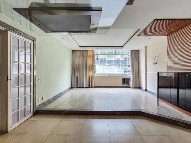 Apartamento para Venda em Rio de Janeiro/RJ Copacabana 3 Quartos