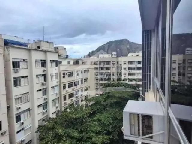 Apartamento para Venda em Rio de Janeiro/RJ Copacabana 3 Quartos