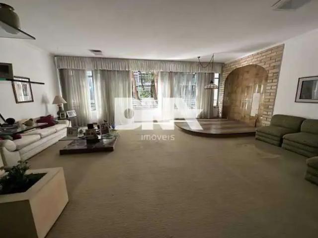 Apartamento para Venda em Rio de Janeiro/RJ Copacabana 3 Quartos