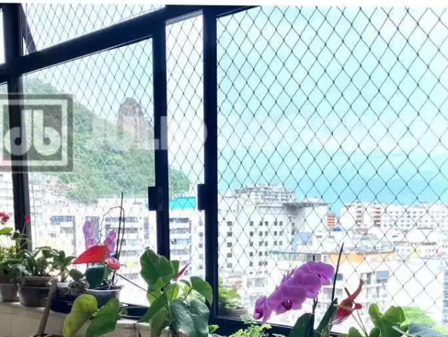 Apartamento para Venda em Rio de Janeiro/RJ Copacabana 3 Quartos