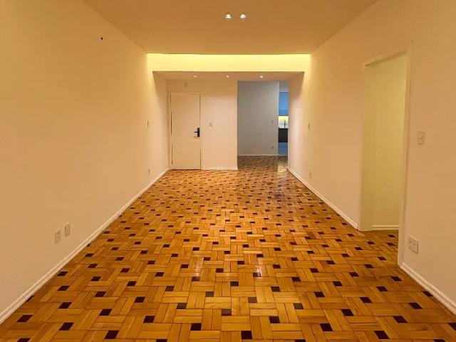 Apartamento para Venda em Rio de Janeiro/RJ Copacabana 3 Quartos