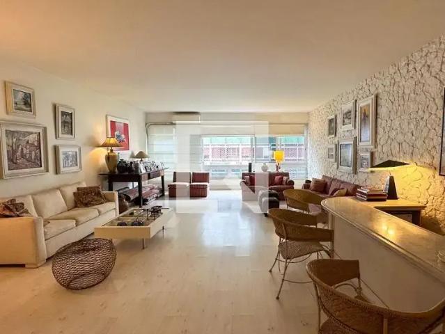 Apartamento para Venda em Rio de Janeiro/RJ Copacabana 3 Quartos