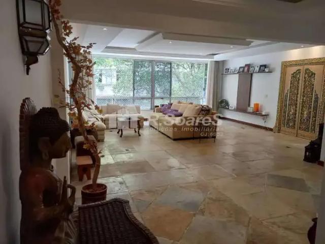 Apartamento para Venda em Rio de Janeiro/RJ Copacabana 3 Quartos