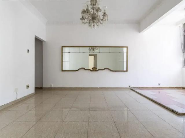 Apartamento para Venda em Rio de Janeiro/RJ Copacabana 3 Quartos