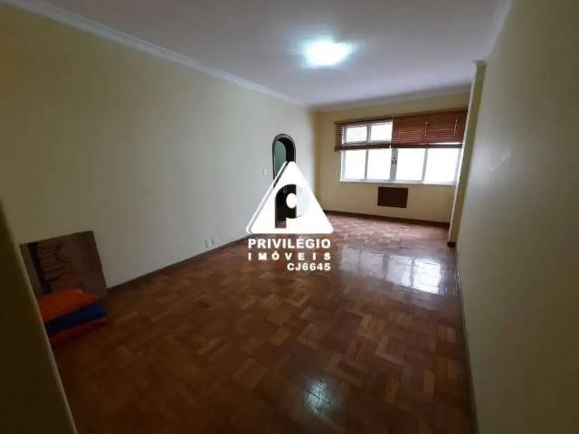 Apartamento para Venda em Rio de Janeiro/RJ Copacabana 3 Quartos