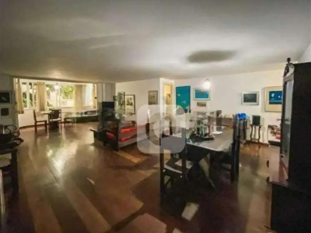 Apartamento para Venda em Rio de Janeiro/RJ Copacabana 3 Quartos