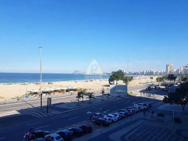 Apartamento para Venda em Rio de Janeiro/RJ Copacabana 3 Quartos