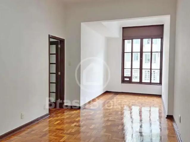 Apartamento para Venda em Rio de Janeiro/RJ Copacabana 3 Quartos
