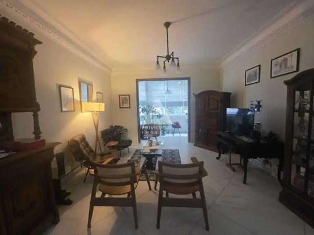 Apartamento para Venda em Rio de Janeiro/RJ Copacabana 3 Quartos