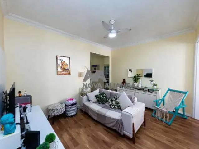 Apartamento para Venda em Rio de Janeiro/RJ Copacabana 3 Quartos