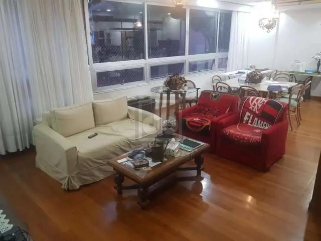 Apartamento para Venda em Rio de Janeiro/RJ Copacabana 3 Quartos