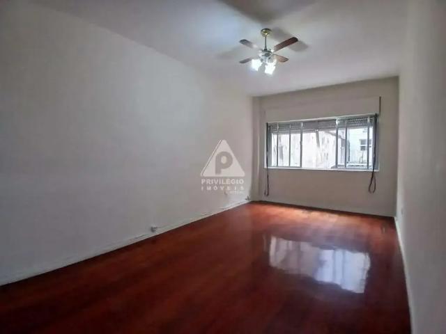 Apartamento para Venda em Rio de Janeiro/RJ Copacabana 3 Quartos
