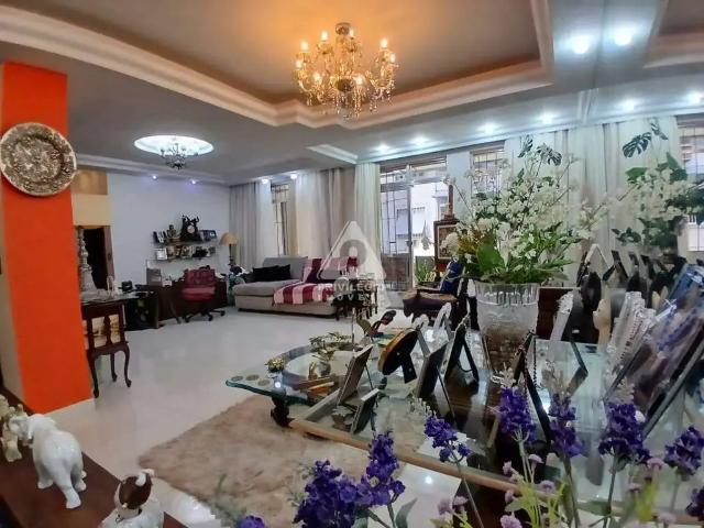 Apartamento para Venda em Rio de Janeiro/RJ Copacabana 3 Quartos