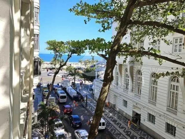 Apartamento para Venda em Rio de Janeiro/RJ Copacabana 3 Quartos