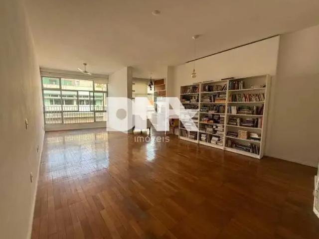 Apartamento para Venda em Rio de Janeiro/RJ Copacabana 3 Quartos
