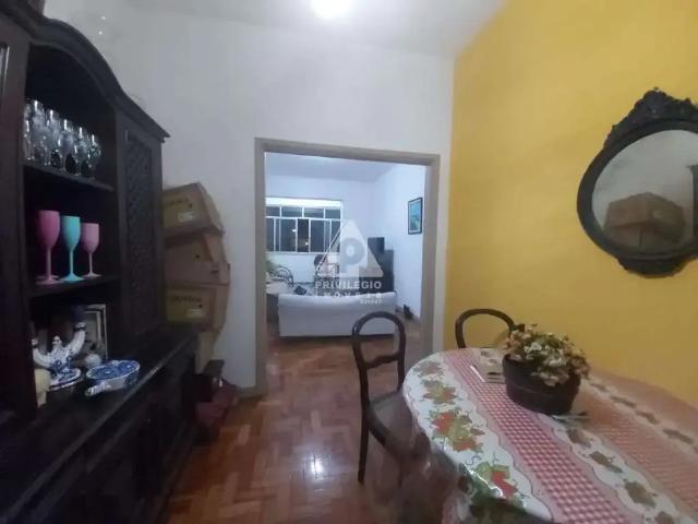 Apartamento para Venda em Rio de Janeiro/RJ Copacabana 3 Quartos