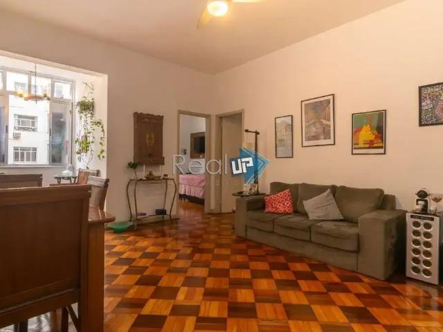 Apartamento para Venda em Rio de Janeiro/RJ Copacabana 3 Quartos