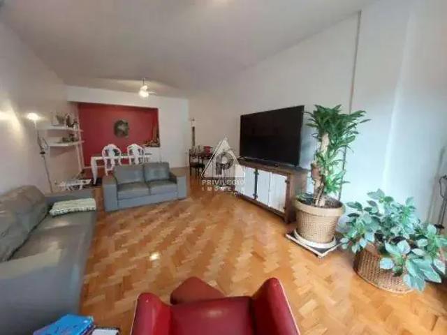 Apartamento para Venda em Rio de Janeiro/RJ Copacabana 3 Quartos