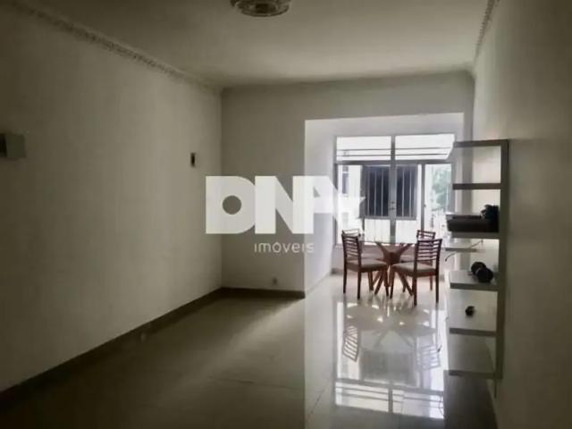 Apartamento para Venda em Rio de Janeiro/RJ Copacabana 3 Quartos