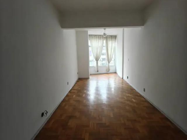 Apartamento para Venda em Rio de Janeiro/RJ Copacabana 3 Quartos