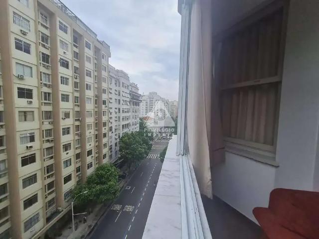 Apartamento para Venda em Rio de Janeiro/RJ Copacabana 3 Quartos