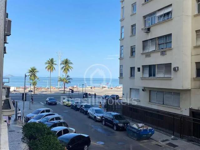 Apartamento para Venda em Rio de Janeiro/RJ Copacabana 3 Quartos
