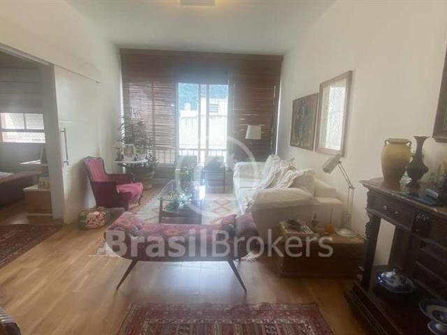 Apartamento para Venda em Rio de Janeiro/RJ Copacabana 3 Quartos