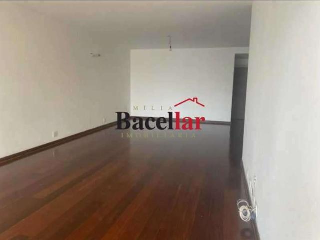 Apartamento para Venda em Rio de Janeiro/RJ Copacabana 3 Quartos