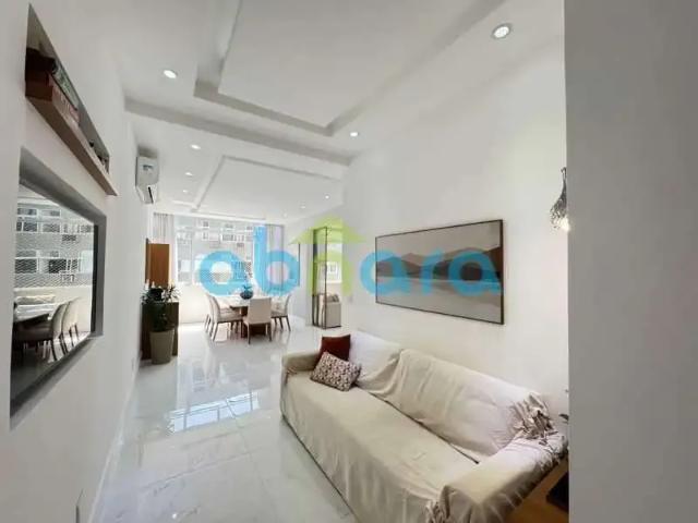 Apartamento para Venda em Rio de Janeiro/RJ Copacabana 3 Quartos