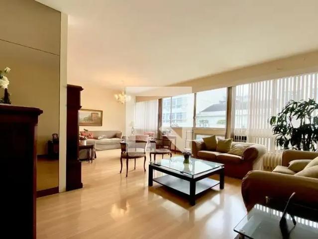 Apartamento para Venda em Rio de Janeiro/RJ Copacabana 3 Quartos