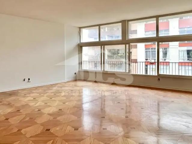 Apartamento para Venda em Rio de Janeiro/RJ Copacabana 3 Quartos