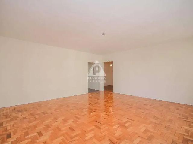 Apartamento para Venda em Rio de Janeiro/RJ Copacabana 3 Quartos