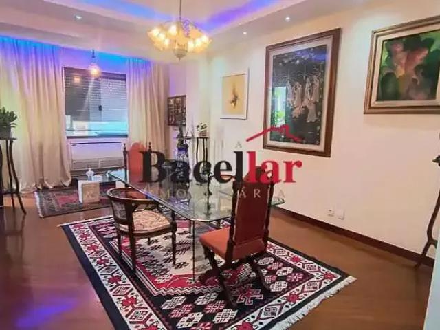 Apartamento para Venda em Rio de Janeiro/RJ Copacabana 3 Quartos