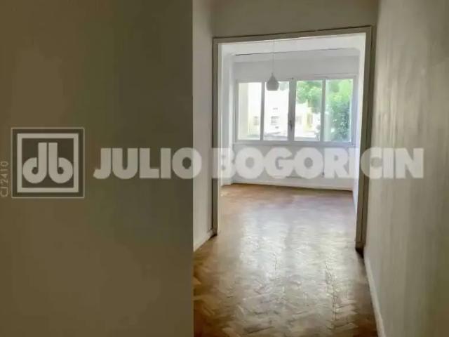 Apartamento para Venda em Rio de Janeiro/RJ Copacabana 3 Quartos
