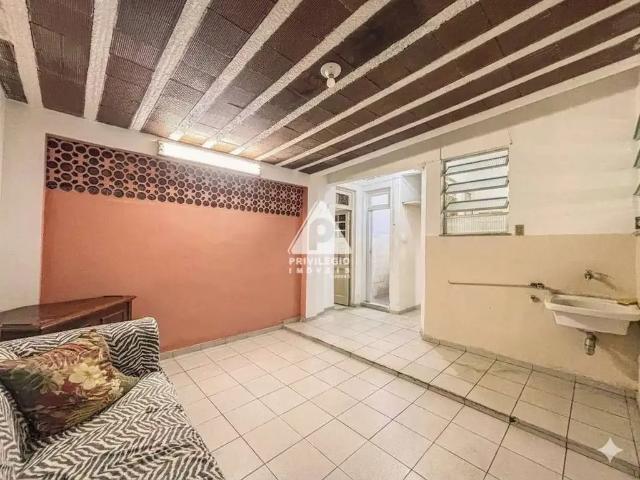 Apartamento para Venda em Rio de Janeiro/RJ Copacabana 3 Quartos
