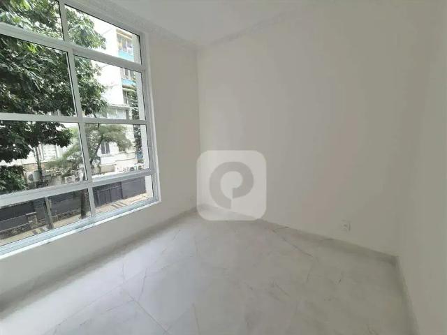 Apartamento para Venda em Rio de Janeiro/RJ Copacabana 3 Quartos