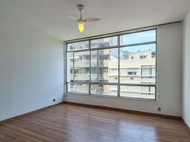 Apartamento para Venda em Rio de Janeiro/RJ Copacabana 3 Quartos
