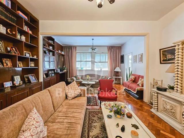 Apartamento para Venda em Rio de Janeiro/RJ Copacabana 3 Quartos