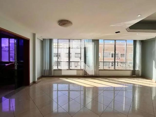 Apartamento para Venda em Rio de Janeiro/RJ Copacabana 3 Quartos