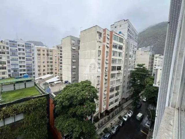 Apartamento para Venda em Rio de Janeiro/RJ Copacabana 3 Quartos