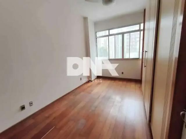 Apartamento para Venda em Rio de Janeiro/RJ Copacabana 3 Quartos