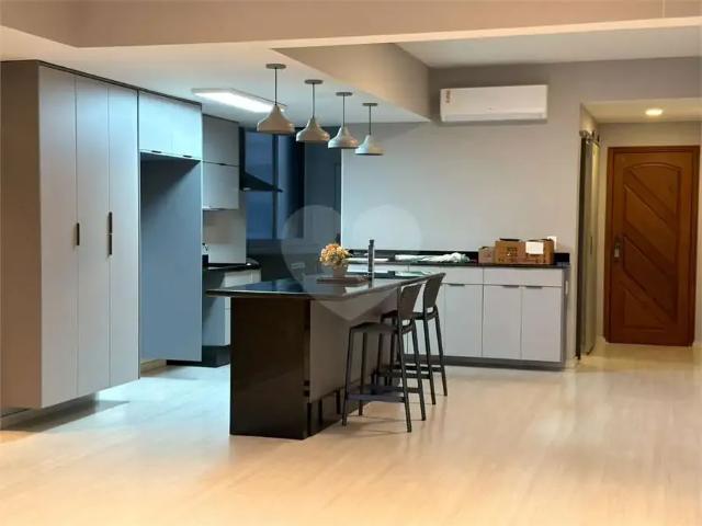 Apartamento para Venda em Rio de Janeiro/RJ Copacabana 3 Quartos